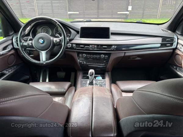 Black BMW X5 2017 in Tallinn, with an engine capacity of 3.00 L and mileage of 211 thousand km for 24490 €, photo 5 on AUTOMOTO.COM.LV