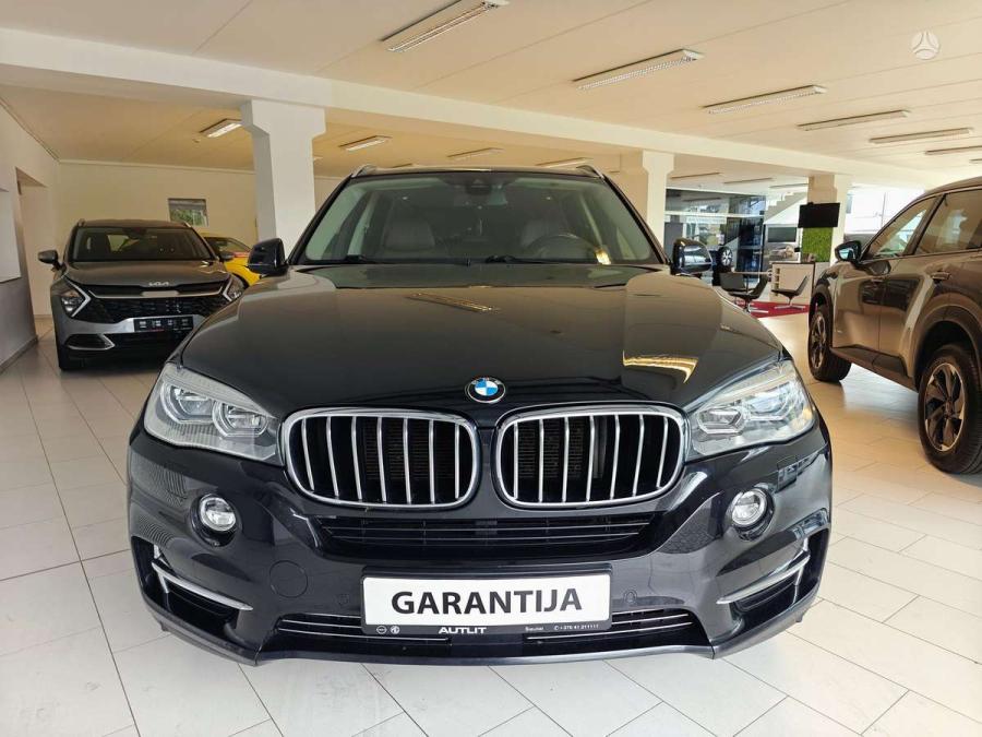 Melns BMW X5 2017 Šauļi, ar dzinēja tilpumu 2.99 L un nobraukumu 161 tūkst. km par 23900 €, foto 3 vietnē AUTOMOTO.COM.LV