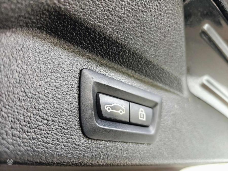 Melns BMW X5 2017 Šauļi, ar dzinēja tilpumu 2.99 L un nobraukumu 161 tūkst. km par 23900 €, foto 8 vietnē AUTOMOTO.COM.LV