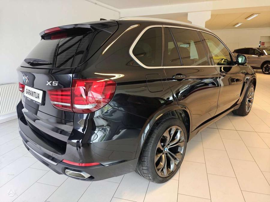 Melns BMW X5 2017 Šauļi, ar dzinēja tilpumu 2.99 L un nobraukumu 161 tūkst. km par 23900 €, foto 9 vietnē AUTOMOTO.COM.LV