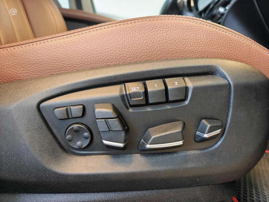 Melns BMW X5 2017 Šauļi, ar dzinēja tilpumu 2.99 L un nobraukumu 161 tūkst. km par 23900 €, foto 23 vietnē AUTOMOTO.COM.LV