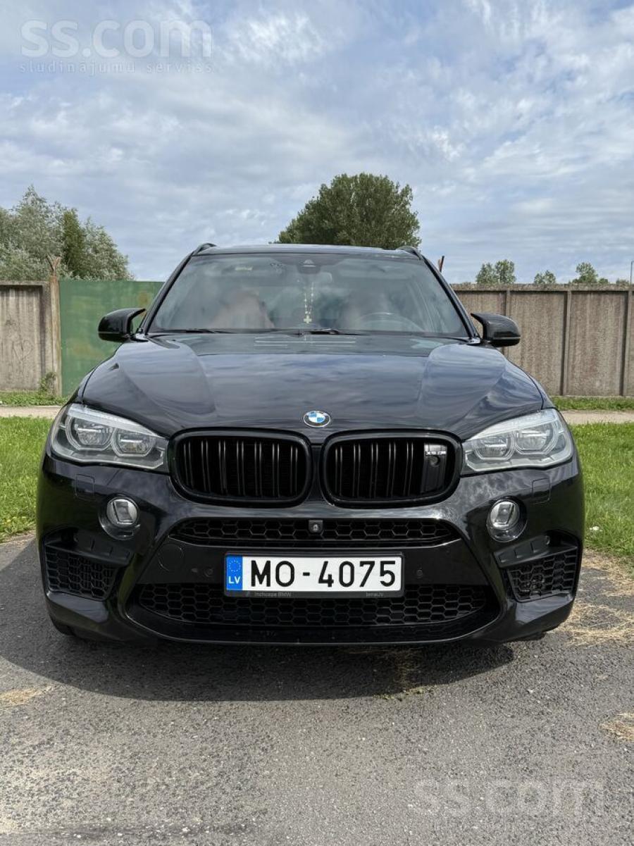 Melns BMW X5 2017 Rīga, ar dzinēja tilpumu 4.40 L un nobraukumu 160 tūkst. km par 37500 €, foto 4 vietnē AUTOMOTO.COM.LV