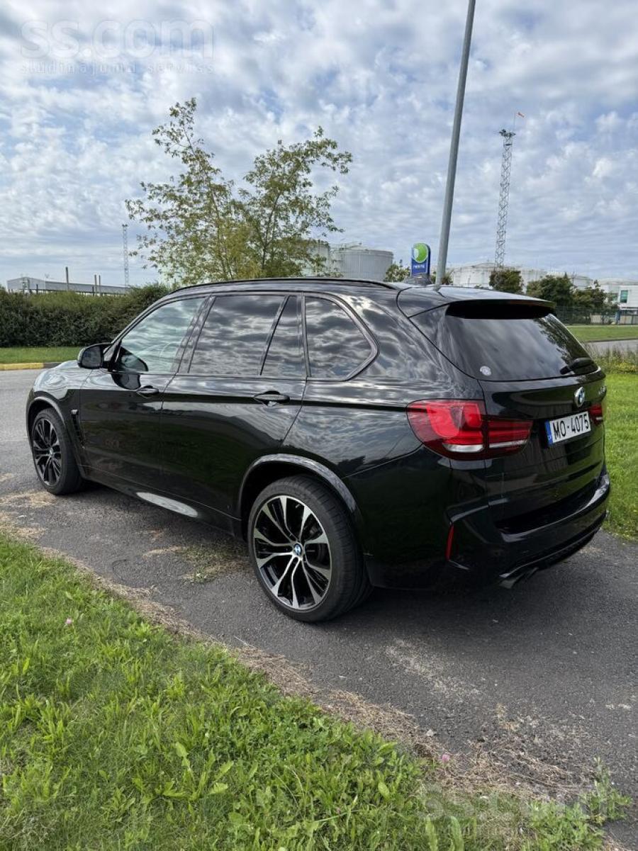 Melns BMW X5 2017 Rīga, ar dzinēja tilpumu 4.40 L un nobraukumu 160 tūkst. km par 37500 €, foto 6 vietnē AUTOMOTO.COM.LV