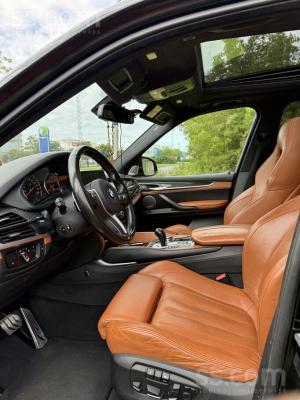 Melns BMW X5 2017 Rīga, ar dzinēja tilpumu 4.40 L un nobraukumu 160 tūkst. km par 37500 €, foto 8 vietnē AUTOMOTO.COM.LV