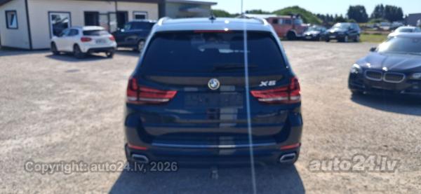 Black BMW X5 2017 in Tartu, with an engine capacity of 3.00 L and mileage of 232 thousand km for 21490 €, photo 4 on AUTOMOTO.COM.LV