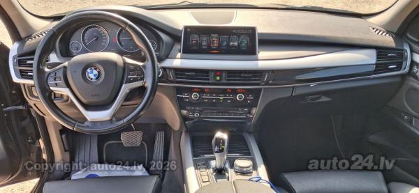 Black BMW X5 2017 in Tartu, with an engine capacity of 3.00 L and mileage of 232 thousand km for 21490 €, photo 9 on AUTOMOTO.COM.LV