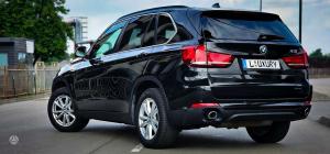 Black BMW X5 2017 in Marijampole, with an engine capacity of 2.00 L and mileage of 250 thousand km for 15555 €, photo 12 on AUTOMOTO.COM.LV