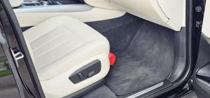 Black BMW X5 2017 in Marijampole, with an engine capacity of 2.00 L and mileage of 250 thousand km for 15555 €, photo 33 on AUTOMOTO.COM.LV
