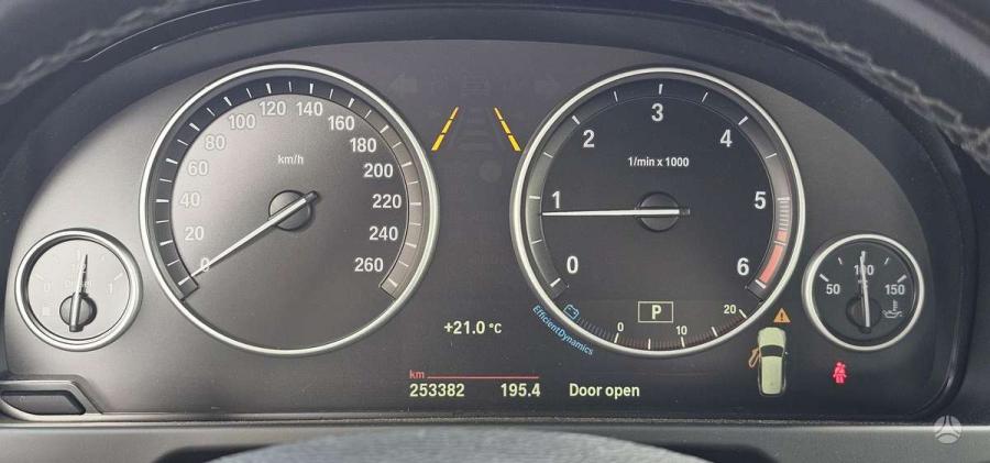 Black BMW X5 2017 in Marijampole, with an engine capacity of 2.00 L and mileage of 250 thousand km for 15555 €, photo 36 on AUTOMOTO.COM.LV