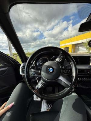 Black BMW X5 2017 in Siauliai, with an engine capacity of 2.99 L and mileage of 312 thousand km for 26000 €, photo 14 on AUTOMOTO.COM.LV