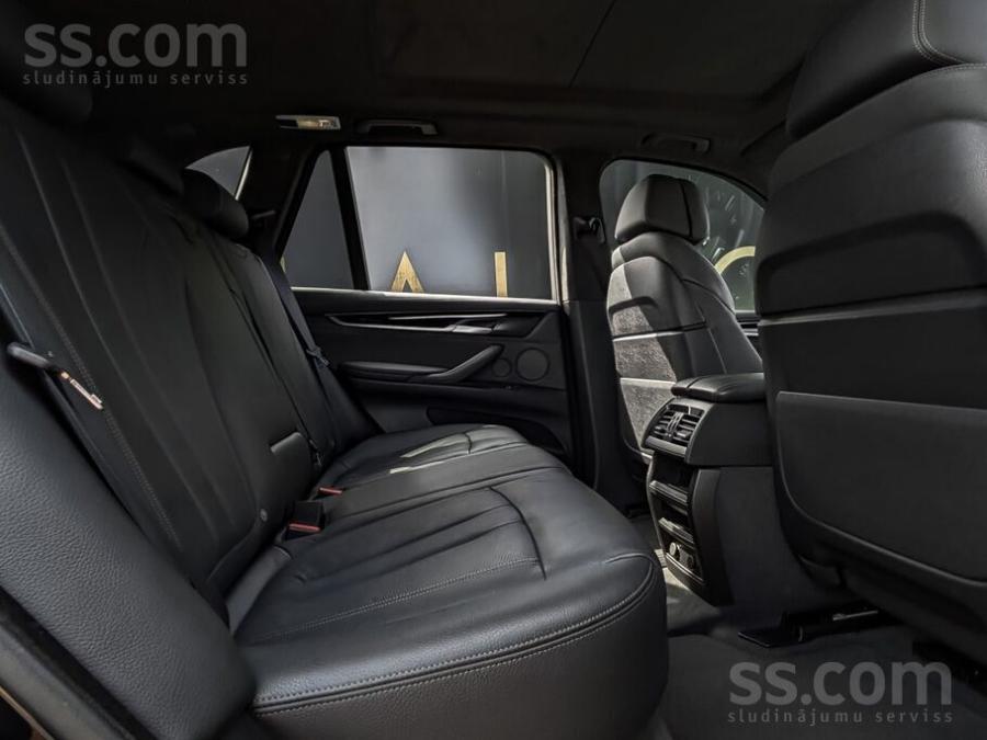 Melns BMW X5 2017 Tukums, ar dzinēja tilpumu 2.00 L un nobraukumu 127 tūkst. km par 22990 €, foto 9 vietnē AUTOMOTO.COM.LV