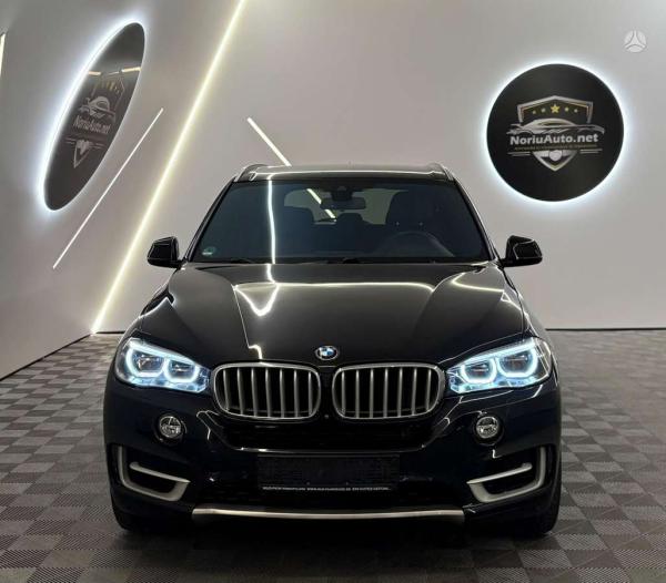 Black BMW X5 2017 in Marijampole, with an engine capacity of 2.99 L and mileage of 195 thousand km for 22650 €, photo 6 on AUTOMOTO.COM.LV