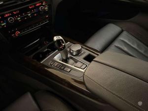 Melns BMW X5 2017 Marijampole, ar dzinēja tilpumu 2.99 L un nobraukumu 195 tūkst. km par 22650 €, foto 12 vietnē AUTOMOTO.COM.LV