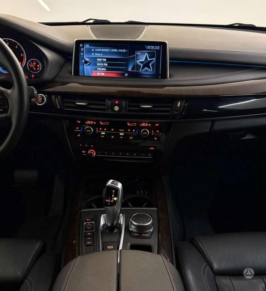 Melns BMW X5 2017 Marijampole, ar dzinēja tilpumu 2.99 L un nobraukumu 195 tūkst. km par 22650 €, foto 17 vietnē AUTOMOTO.COM.LV