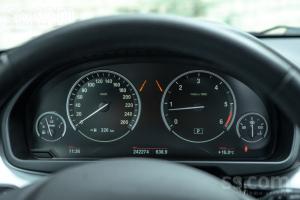 Black BMW X5 2017 in Liepaja, with an engine capacity of 3.00 L and mileage of 242 thousand km for 25000 €, photo 16 on AUTOMOTO.COM.LV