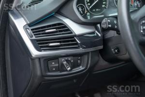 Black BMW X5 2017 in Liepaja, with an engine capacity of 3.00 L and mileage of 242 thousand km for 25000 €, photo 22 on AUTOMOTO.COM.LV