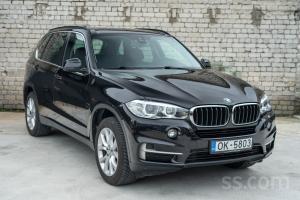 Melns BMW X5 2017 Liepāja, ar dzinēja tilpumu 3.00 L un nobraukumu 242 tūkst. km par 25000 €, foto  vietnē AUTOMOTO.COM.LV