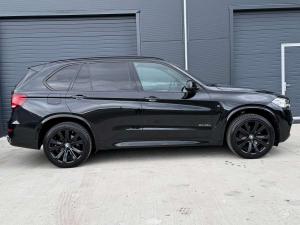 Melns BMW X5 2017 Utena, ar dzinēja tilpumu 2.00 L un nobraukumu 295 tūkst. km par 17500 €, foto 5 vietnē AUTOMOTO.COM.LV