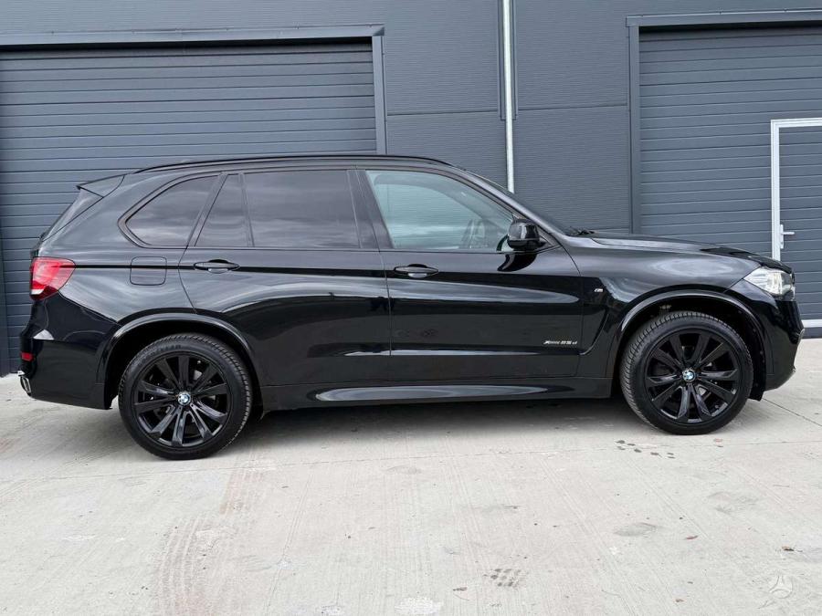 Melns BMW X5 2017 Utena, ar dzinēja tilpumu 2.00 L un nobraukumu 295 tūkst. km par 17500 €, foto 5 vietnē AUTOMOTO.COM.LV