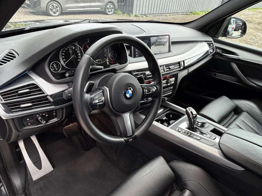 Melns BMW X5 2017 Utena, ar dzinēja tilpumu 2.00 L un nobraukumu 295 tūkst. km par 17500 €, foto 15 vietnē AUTOMOTO.COM.LV