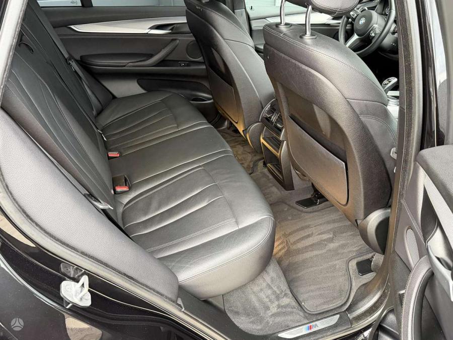 Melns BMW X5 2017 Utena, ar dzinēja tilpumu 2.00 L un nobraukumu 295 tūkst. km par 17500 €, foto 23 vietnē AUTOMOTO.COM.LV