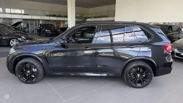 BMW X5 2017 Marijampole vietnē Melns BMW X5 2017 Marijampole, ar dzinēja tilpumu 2.99 L un nobraukumu 160 tūkst. km par 24999 €, foto 3 vietnē AUTOMOTO.COM.LV
