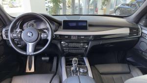 Black BMW X5 2017 in Marijampole, with an engine capacity of 2.99 L and mileage of 160 thousand km for 24999 €, photo 12 on AUTOMOTO.COM.LV