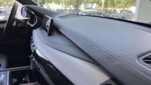 Black BMW X5 2017 in Marijampole, with an engine capacity of 2.99 L and mileage of 160 thousand km for 24999 €, photo 23 on AUTOMOTO.COM.LV