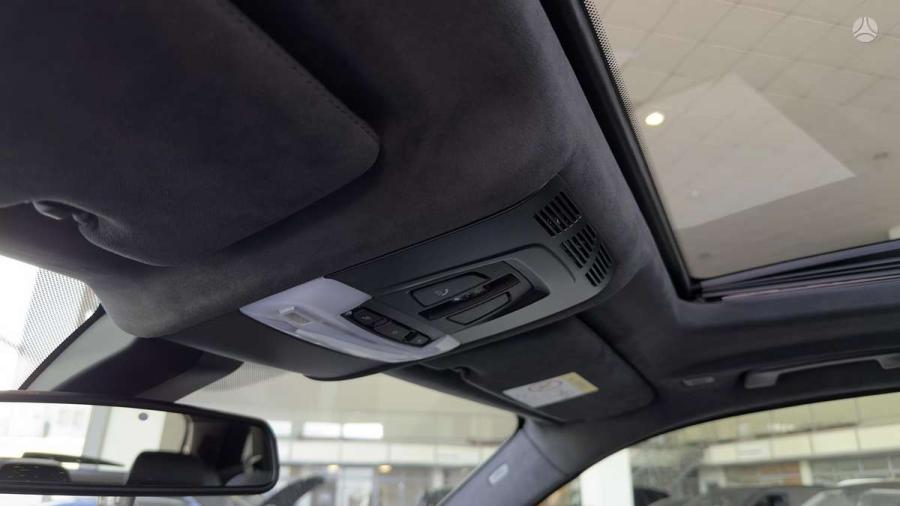Black BMW X5 2017 in Marijampole, with an engine capacity of 2.99 L and mileage of 160 thousand km for 24999 €, photo 25 on AUTOMOTO.COM.LV