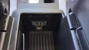 Black BMW X5 2017 in Marijampole, with an engine capacity of 2.99 L and mileage of 160 thousand km for 24999 €, photo 33 on AUTOMOTO.COM.LV