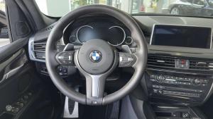 Black BMW X5 2017 in Marijampole, with an engine capacity of 2.99 L and mileage of 217 thousand km for 24999 €, photo 11 on AUTOMOTO.COM.LV