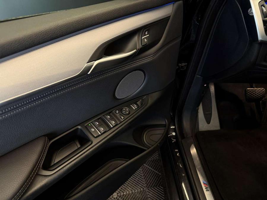 Melns BMW X5 2017 Kauņa, ar dzinēja tilpumu 2.00 L un nobraukumu 180 tūkst. km par 19490 €, foto 24 vietnē AUTOMOTO.COM.LV