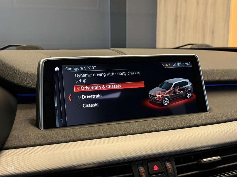 Melns BMW X5 2017 Kauņa, ar dzinēja tilpumu 2.00 L un nobraukumu 180 tūkst. km par 19490 €, foto 40 vietnē AUTOMOTO.COM.LV