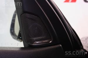 Black BMW X5 2017 in Riga, with an engine capacity of 3.00 L and mileage of 238 thousand km for 23900 €, photo 9 on AUTOMOTO.COM.LV