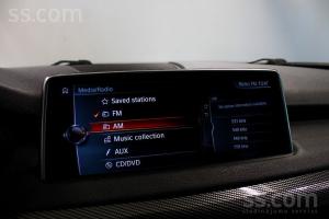 Black BMW X5 2017 in Riga, with an engine capacity of 3.00 L and mileage of 238 thousand km for 23900 €, photo 19 on AUTOMOTO.COM.LV