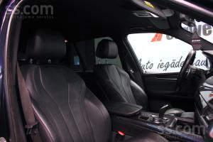 Black BMW X5 2017 in Riga, with an engine capacity of 3.00 L and mileage of 238 thousand km for 23900 €, photo 25 on AUTOMOTO.COM.LV