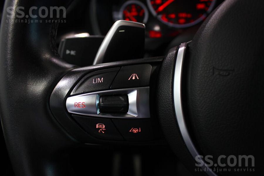 Black BMW X5 2017 in Riga, with an engine capacity of 3.00 L and mileage of 238 thousand km for 23900 €, photo 29 on AUTOMOTO.COM.LV