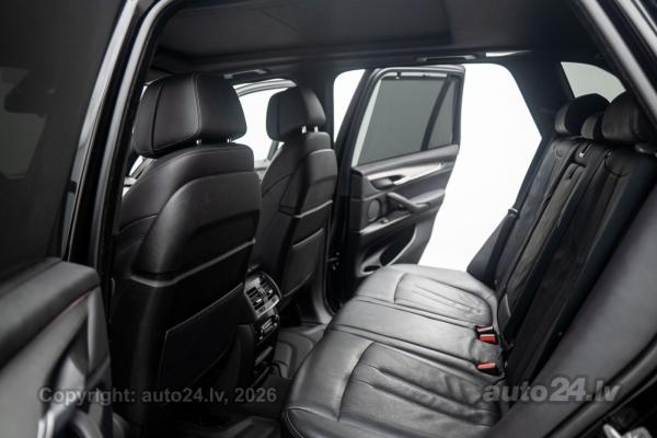 Black BMW X5 2017 in Tallinn, with an engine capacity of 2.00 L and mileage of 126 thousand km for 23999 €, photo 10 on AUTOMOTO.COM.LV