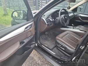 Melns BMW X5 2017 Rīga, ar dzinēja tilpumu 3.00 L un nobraukumu 88 tūkst. km par 29900 €, foto 7 vietnē AUTOMOTO.COM.LV