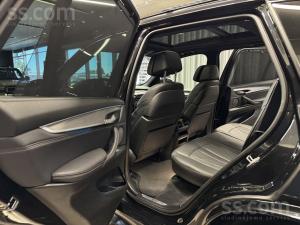 Black BMW X5 2018 in Riga, with an engine capacity of 3.00 L and mileage of 267 thousand km for 27900 €, photo 25 on AUTOMOTO.COM.LV