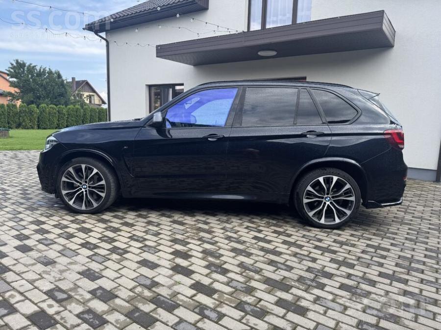 Melns BMW X5 2018 Bauska, ar dzinēja tilpumu 3.00 L un nobraukumu 0 tūkst. km par 27800 €, foto 7 vietnē AUTOMOTO.COM.LV