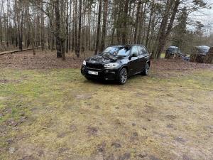 Black BMW X5 2018 in Panevezys, with an engine capacity of 2.99 L and mileage of 190 thousand km for 26400 €, photo 8 on AUTOMOTO.COM.LV