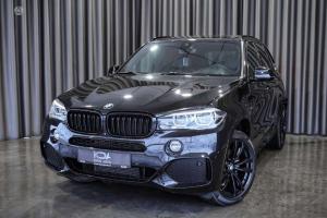 Black BMW X5 2018 in Marijampole, with an engine capacity of 2.99 L and mileage of 217 thousand km for 25950 €, photo 4 on AUTOMOTO.COM.LV