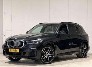 Black BMW X5 2018 in Klaipeda, with an engine capacity of 2.99 L and mileage of 119 thousand km for 43999 €, photo  on AUTOMOTO.COM.LV