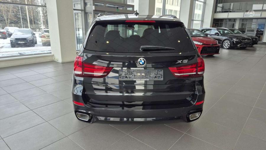 Melns BMW X5 2018 Marijampole, ar dzinēja tilpumu 2.99 L un nobraukumu 227 tūkst. km par 27999 €, foto 5 vietnē AUTOMOTO.COM.LV