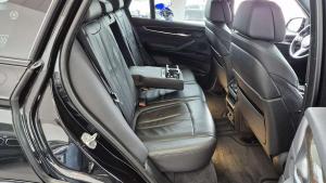 Melns BMW X5 2018 Marijampole, ar dzinēja tilpumu 2.99 L un nobraukumu 227 tūkst. km par 27999 €, foto 32 vietnē AUTOMOTO.COM.LV