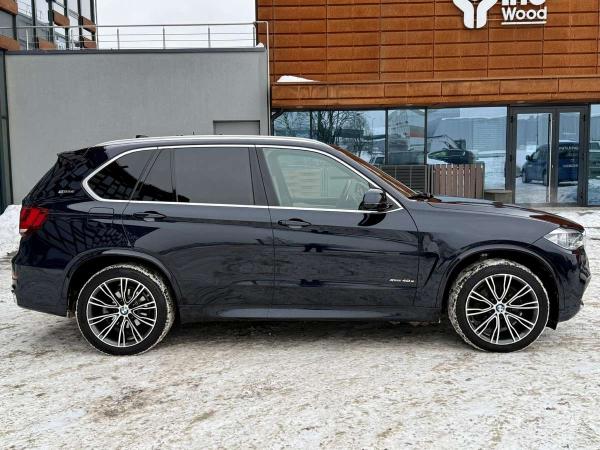 Melns BMW X5 2018 Kauņa, ar dzinēja tilpumu 2.00 L un nobraukumu 139 tūkst. km par 24990 €, foto 4 vietnē AUTOMOTO.COM.LV