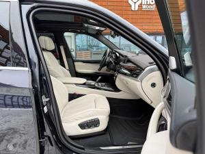 Melns BMW X5 2018 Kauņa, ar dzinēja tilpumu 2.00 L un nobraukumu 139 tūkst. km par 24990 €, foto 26 vietnē AUTOMOTO.COM.LV