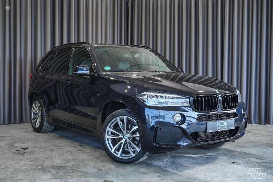 Black BMW X5 2018 in Marijampole, with an engine capacity of 3.00 L and mileage of 298 thousand km for 22950 €, photo 1 on AUTOMOTO.COM.LV