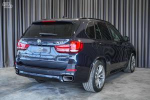 Black BMW X5 2018 in Marijampole, with an engine capacity of 3.00 L and mileage of 298 thousand km for 22950 €, photo 13 on AUTOMOTO.COM.LV